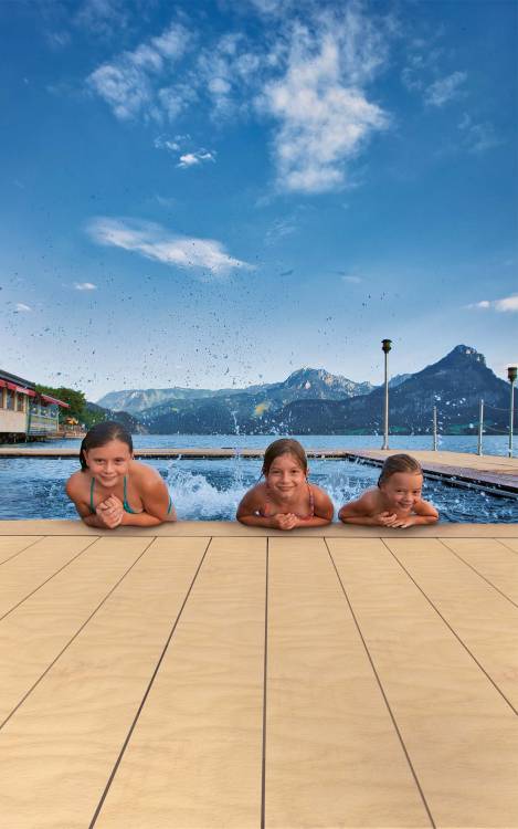 Poolterrassen von megawood® - Planungswelten