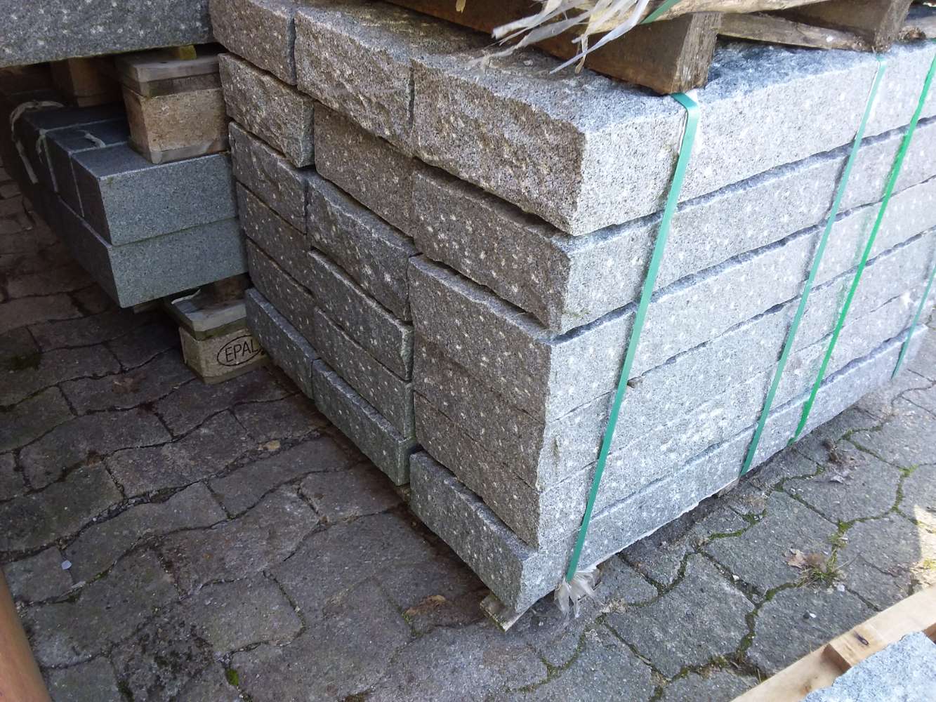 Randstein 10x25x100 Granit Bordstein anthrazit Naturstein