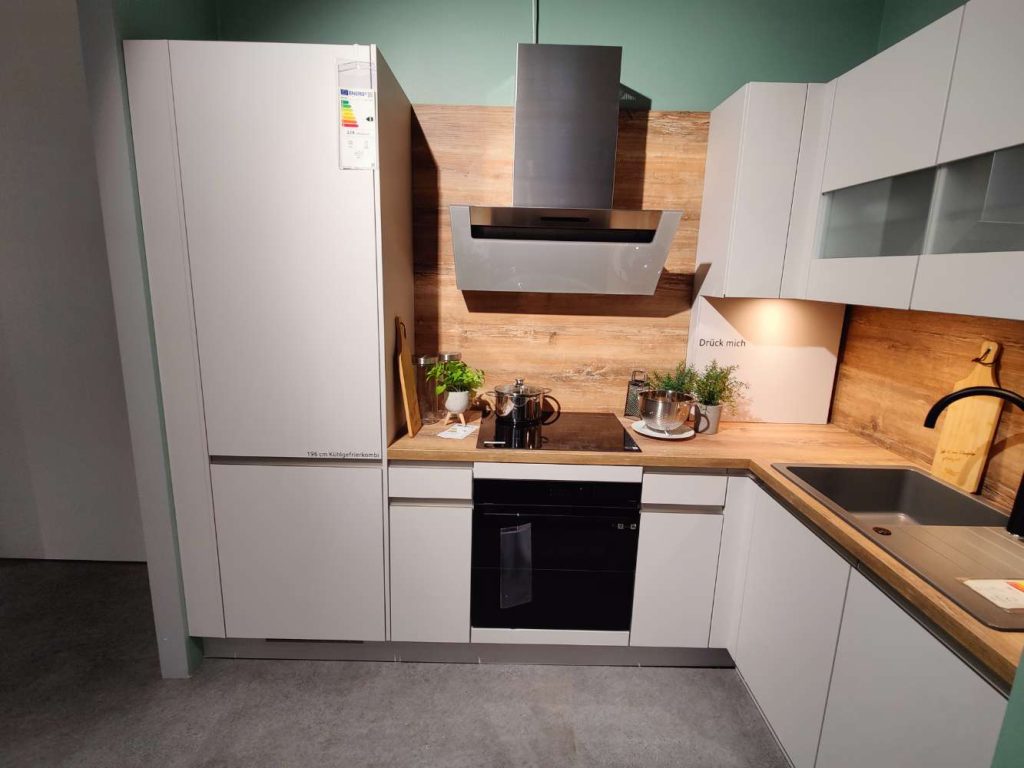 Küche - NOBILIA - TOUCH - inkl. E-Geräte