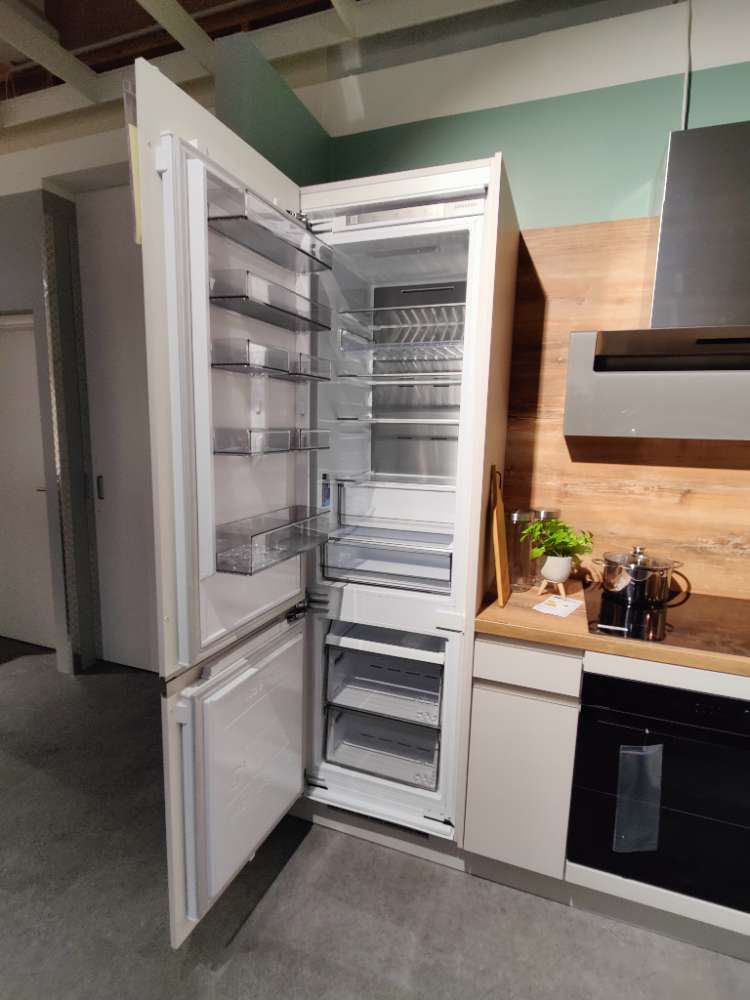 Küche - NOBILIA - TOUCH - inkl. E-Geräte